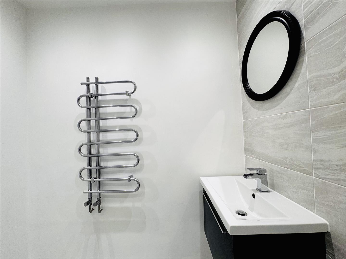 Walland Grove, Stafford, ST16 1XE - Little Mansions